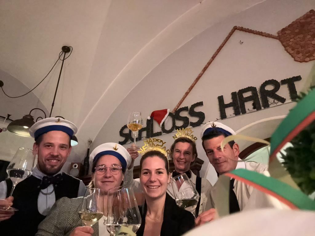 Schloss Hart - Über uns